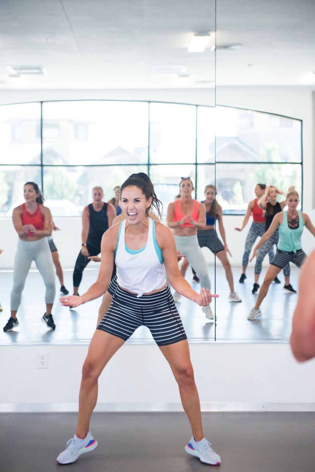 HIGH Fitness Outfits – KIAVAclothing